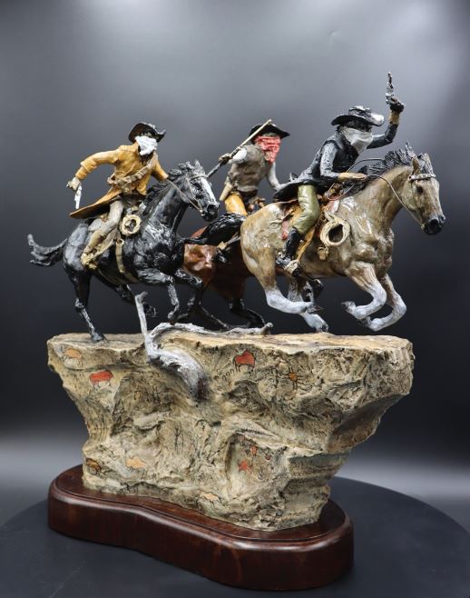 Bandits Bronze Statue by artist Laran Ghiglieri – Millionaire Gallery