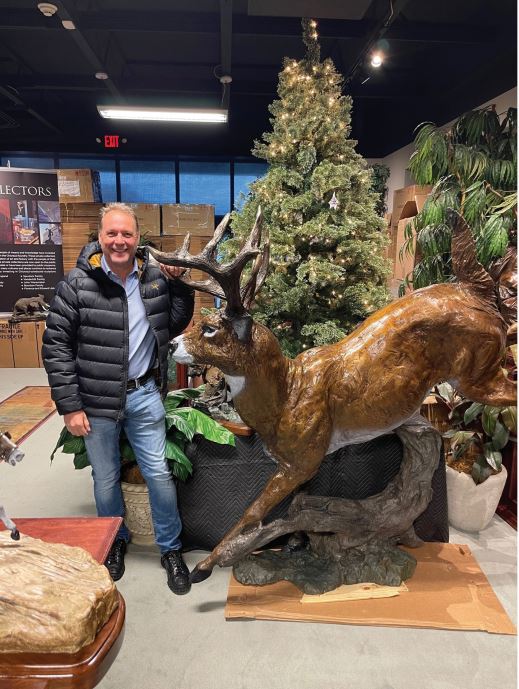 High Tail Life Size Bronze Statue by artist Lorenzo Ghiglieri ...