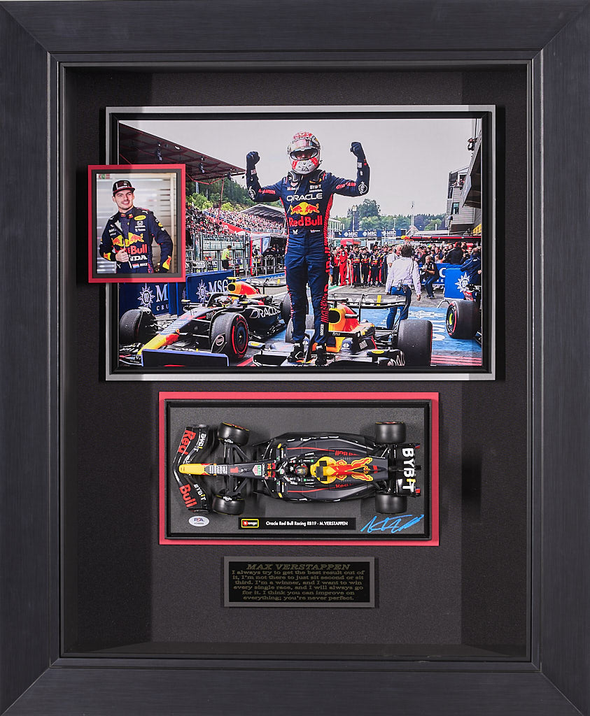 Max Verstappen Photo with Authenticated Signed Model F1 Red Bull Car ...