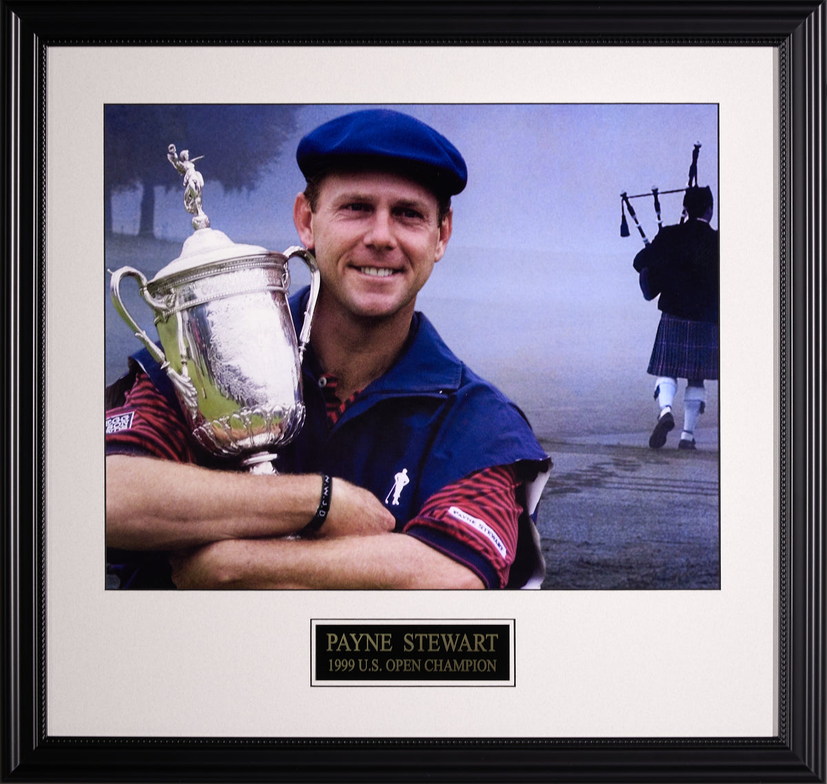 Payne Stewart Champion 1999 with Bagpiper in background - 35"x26" - PS ...